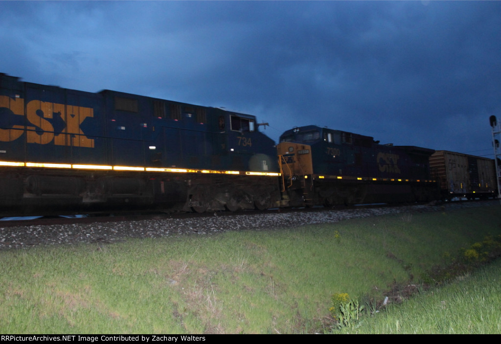 CSX 734 7300